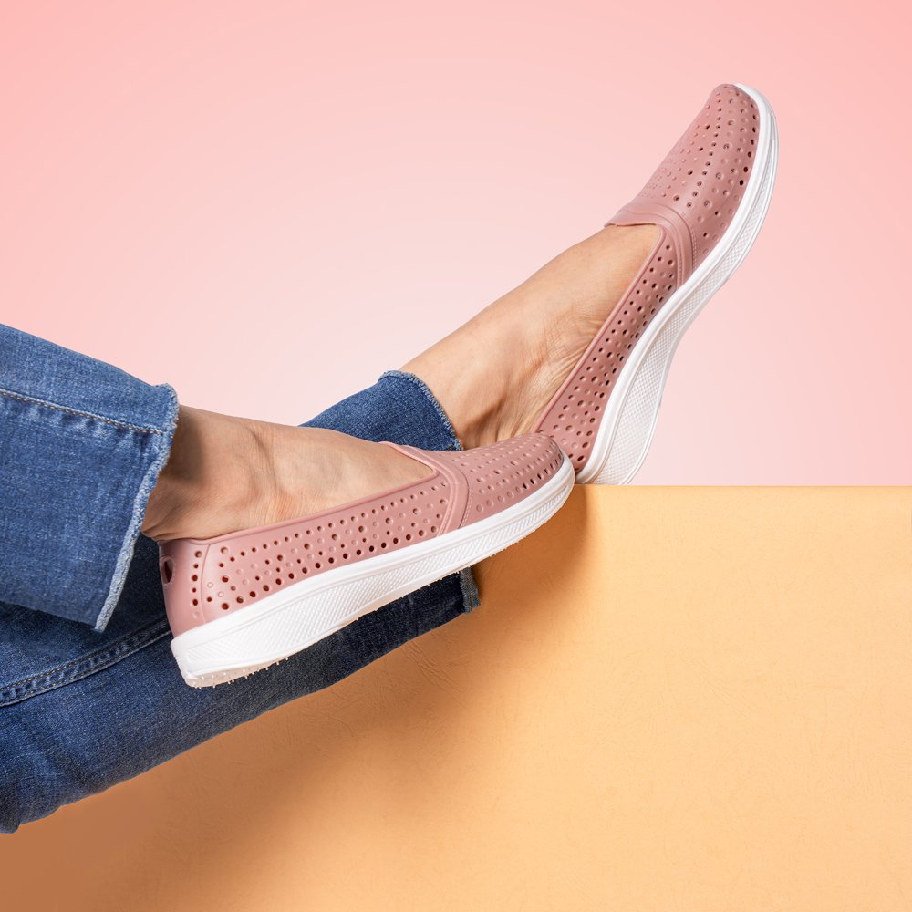 Soft touch, strong hold – Peach Ballet Flats | Indifeet